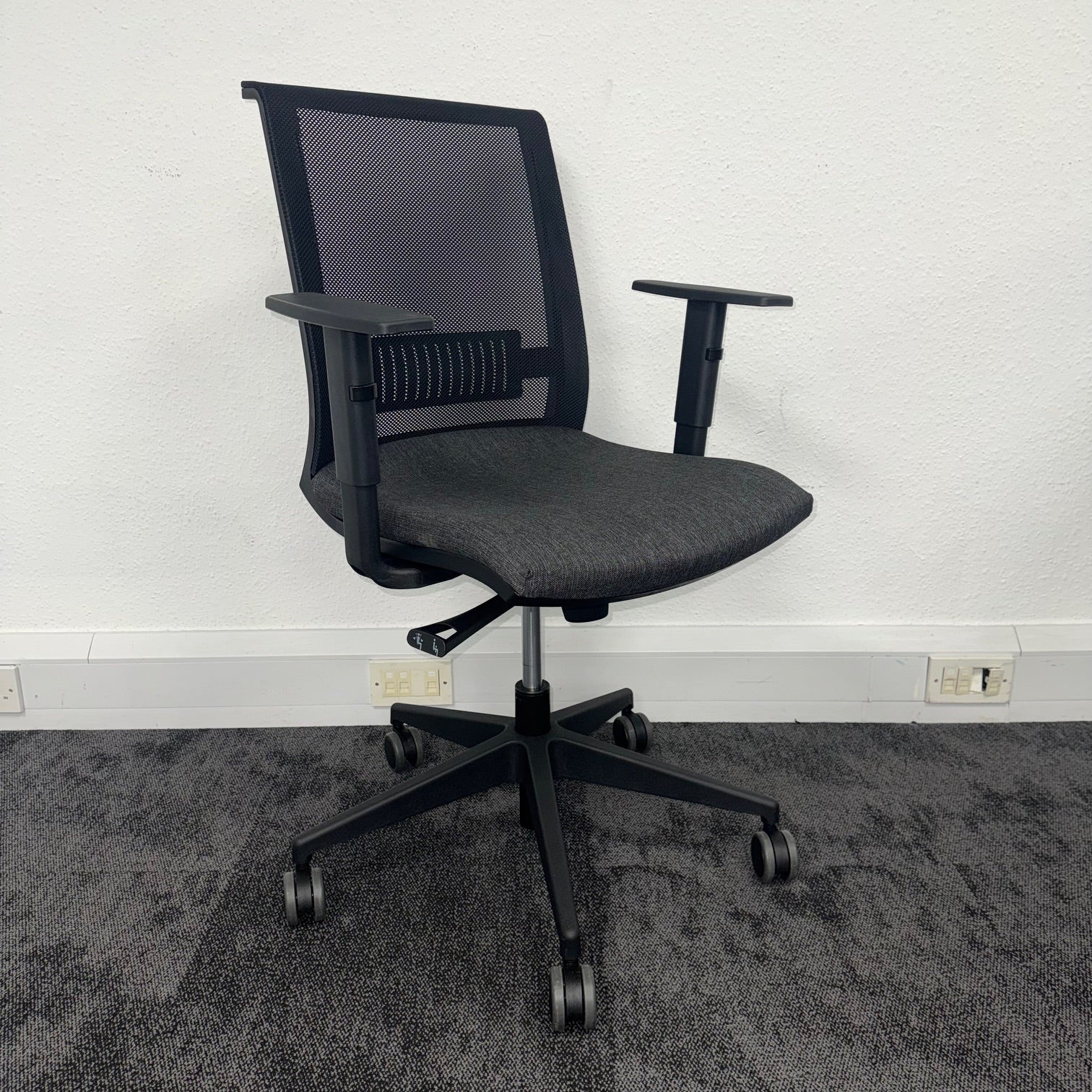 Used Narbutas Eva Adjustable Task Chair