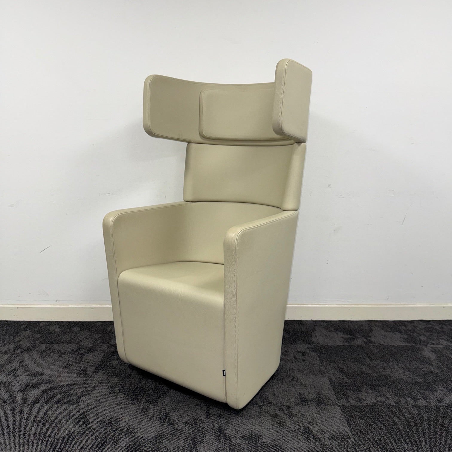 Used Bene PARCs Wing Chair - Kings Office Furniture