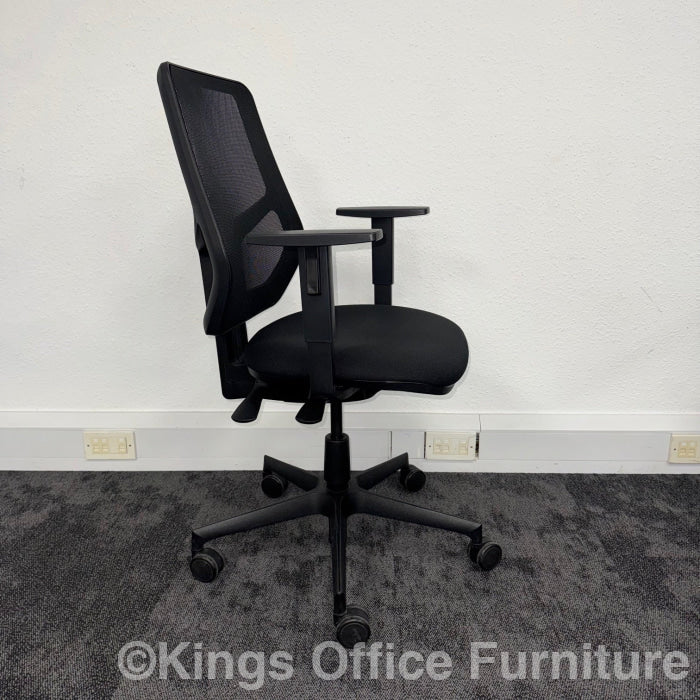 Used Oktra Branded Mesh Office Chair - Kings Office Furniture