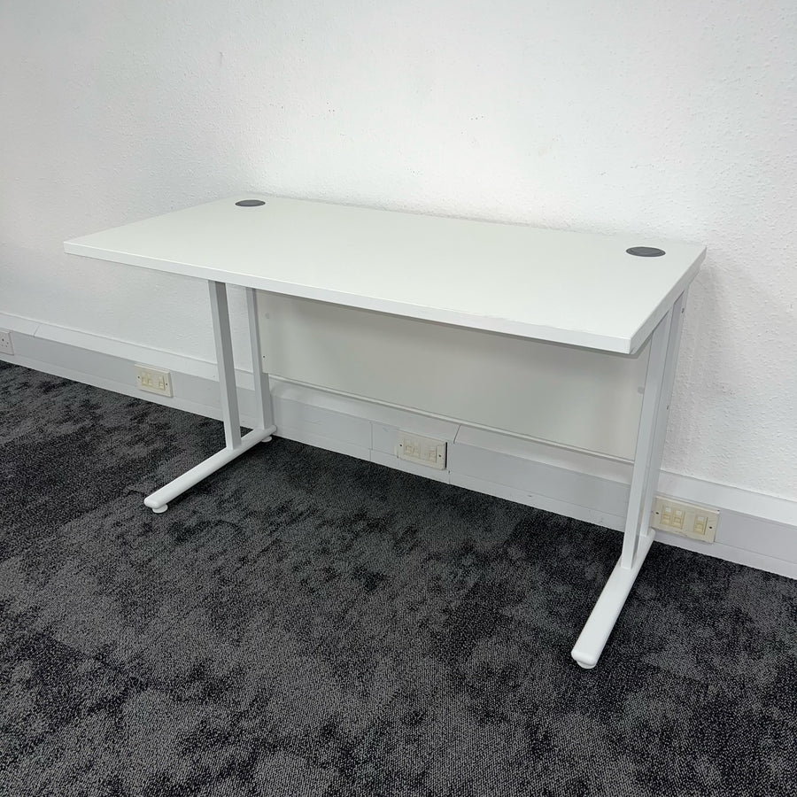 Used White Straight Cantilever Desk - Kings Office Furniture